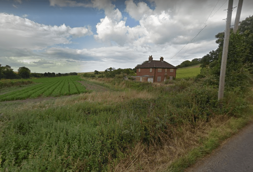 Two Oaks, Kelling: the case for saving an ‘unremarkable’ interwar house ...